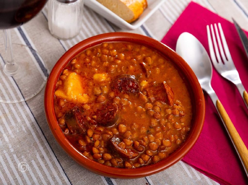 Receta de lentejas con chorizo: fácil y rápida - Delicias en Casa